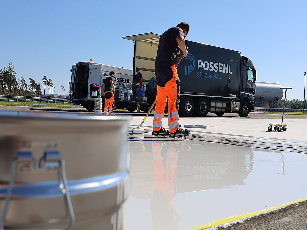 Gleitfläche Porsche Experience Center: Possehl Spezialbau GmbH & CO. KG